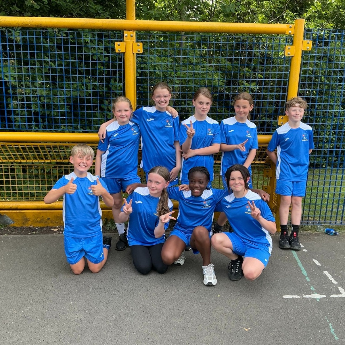 Lowerhouse Junior School - Well Done, High 5 Netball Team!